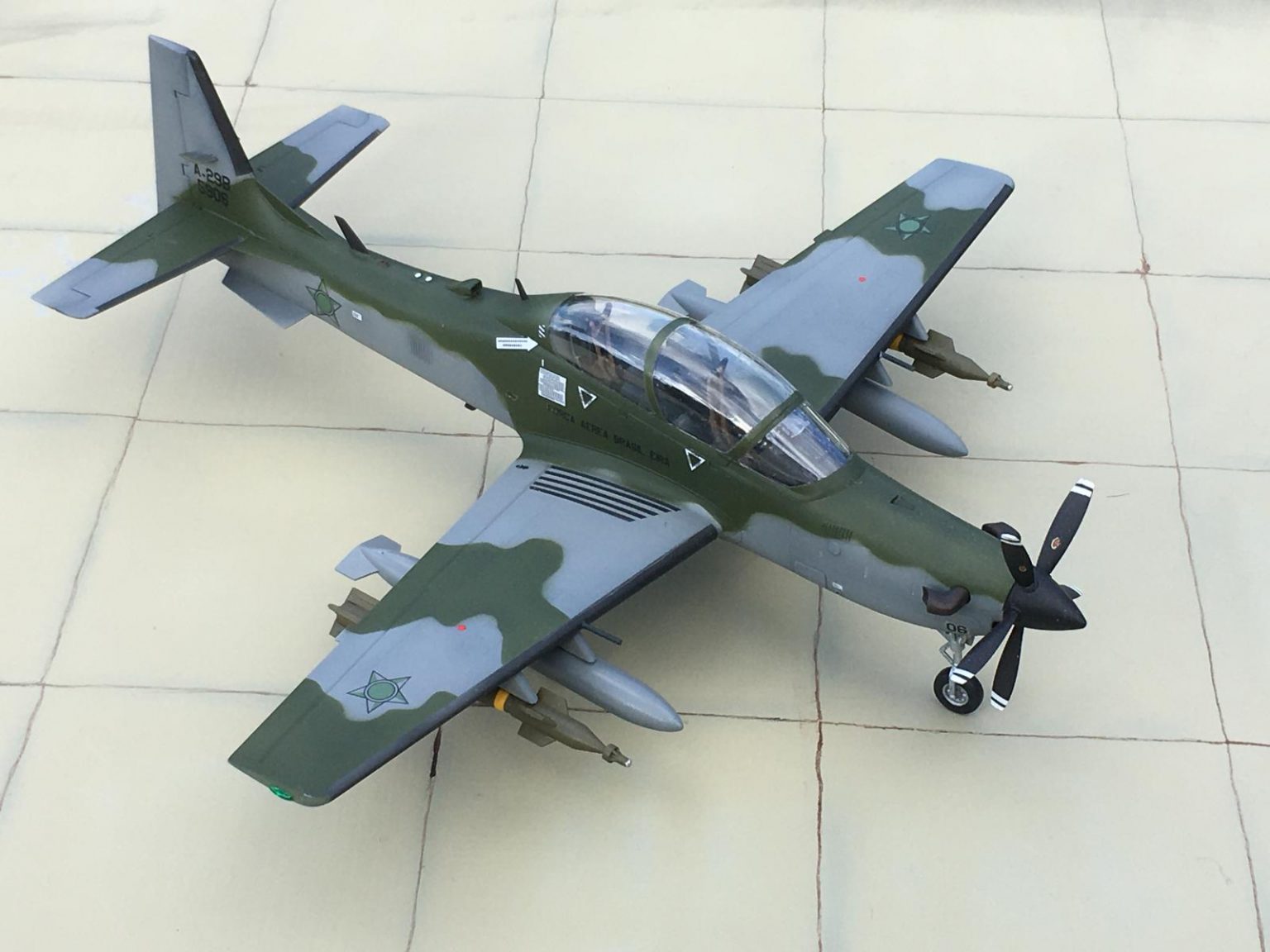 Embraer EMB-314 Super Tucano - 1/48 Hobby Boss - iModeler