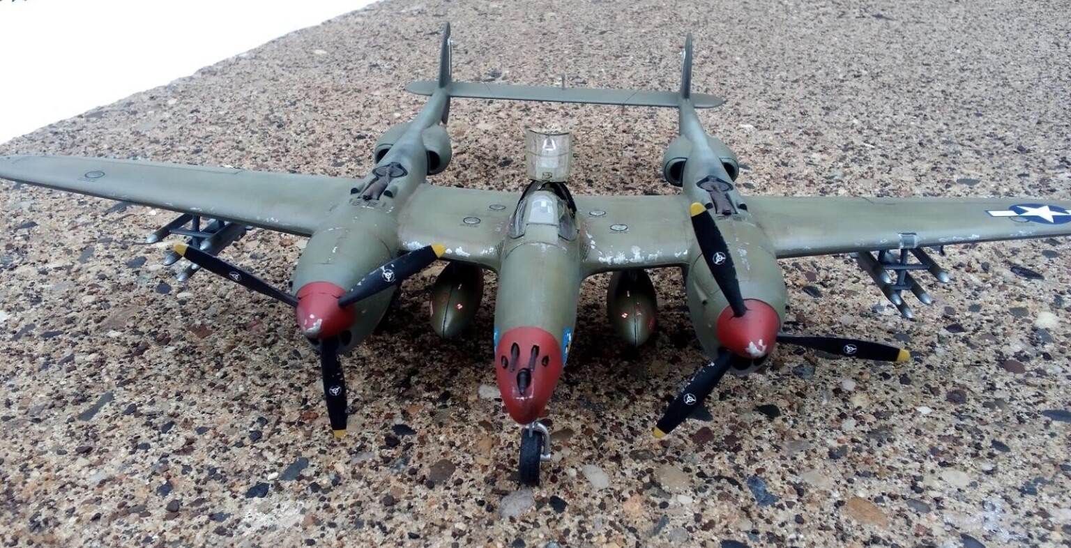 Revell/Monogram 1/48 P-38 J "Stinger" - Lightning - iModeler