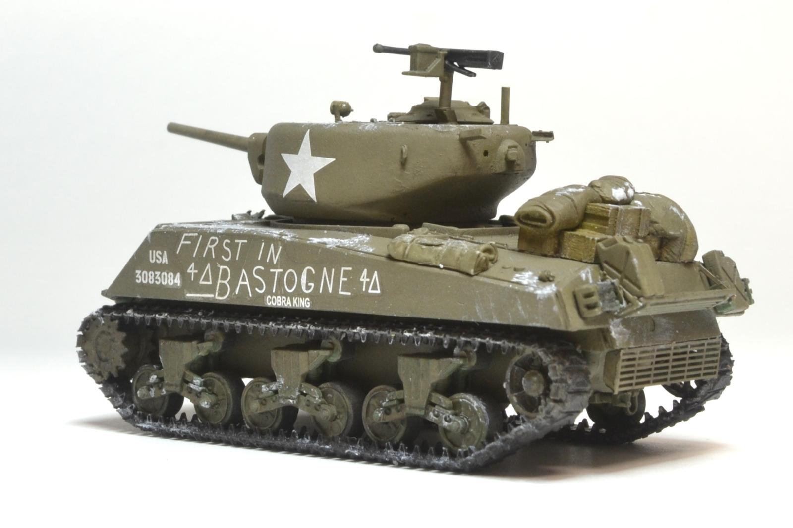 “Cobra King” – M4A3E2 “Jumbo” Sherman Tank - 1/72 UM Unimodel - iModeler