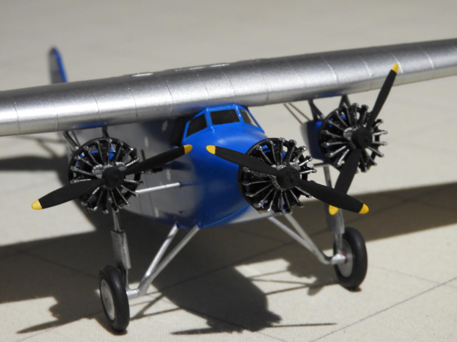 Fokker F 7B, 1985, Southern Cross, 3 Communications Unit RAAF 1945. - 1 ...